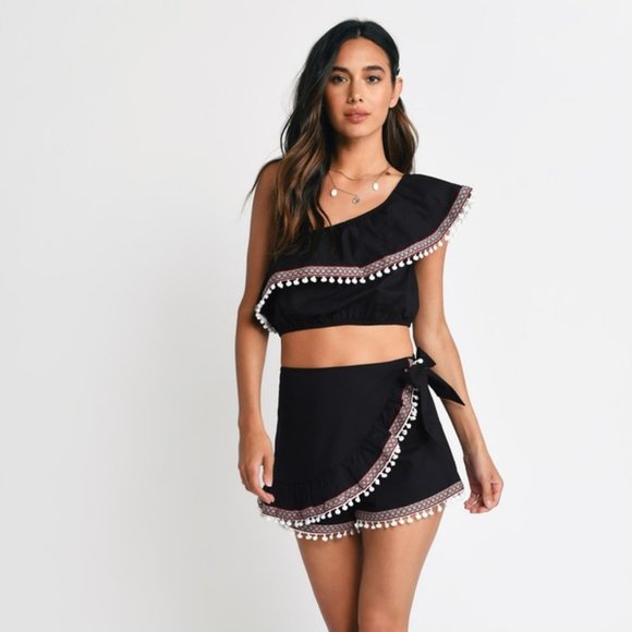 Tobi | Tops | Tobi Judy Black One Shoulder Crop Top | Poshmark